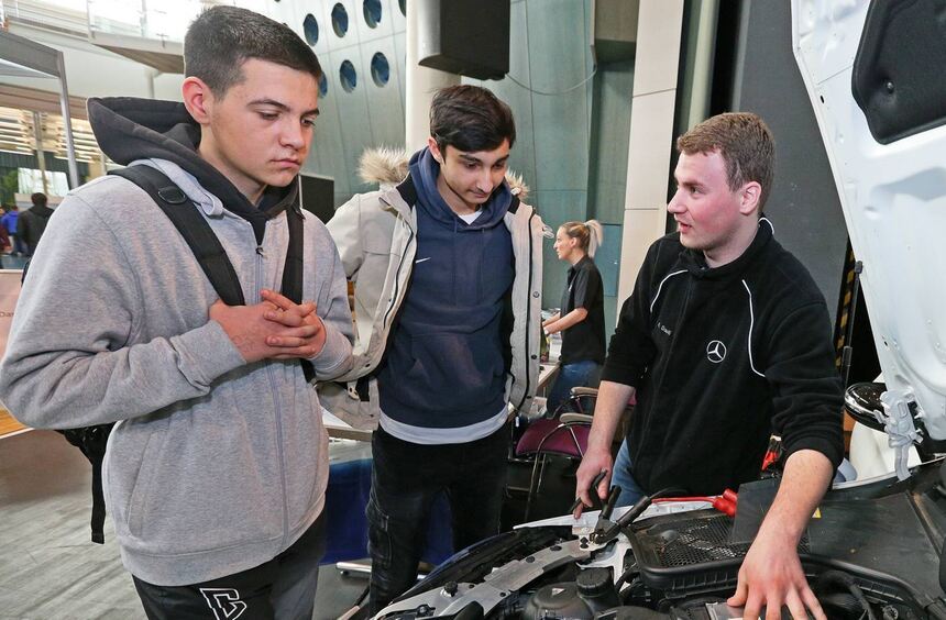 Wie geht es nach der Schule weiter?